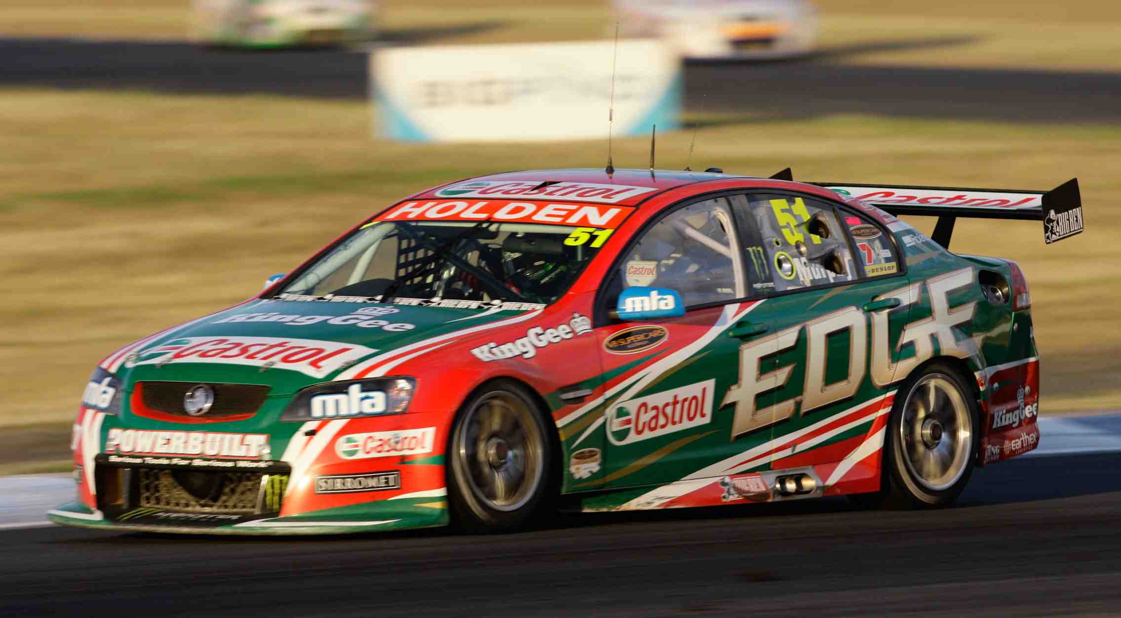 Castrol McLaren? My dream livery (apologies to both) : r/formula1